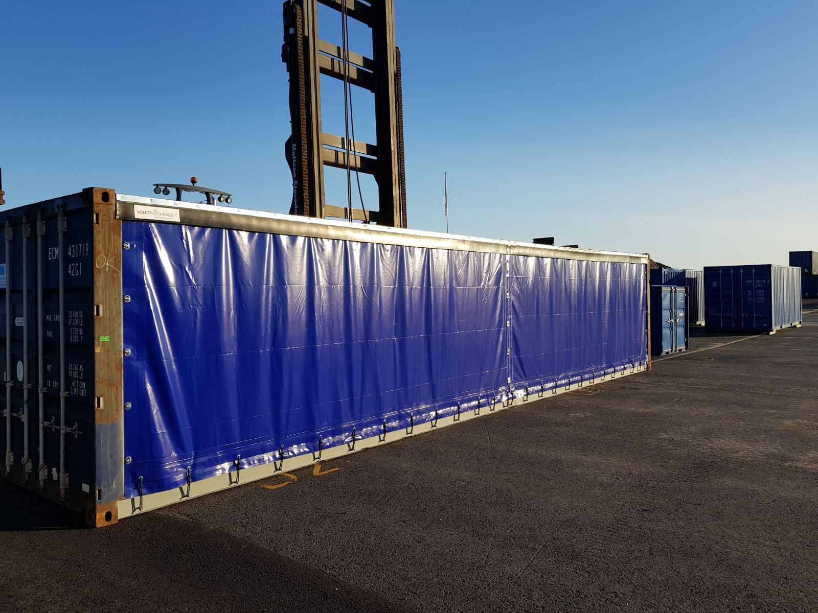 40′ Storage Container with tarpaulin wall – utility-container